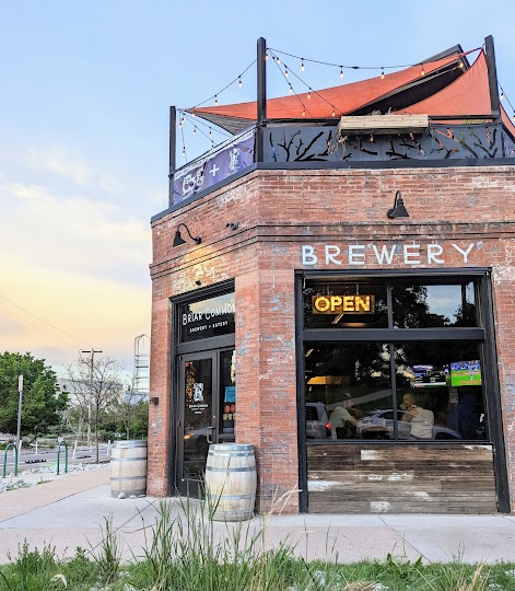 Briar Common Brewery + Eatery - Simplify Renting - Denver Metro's ...