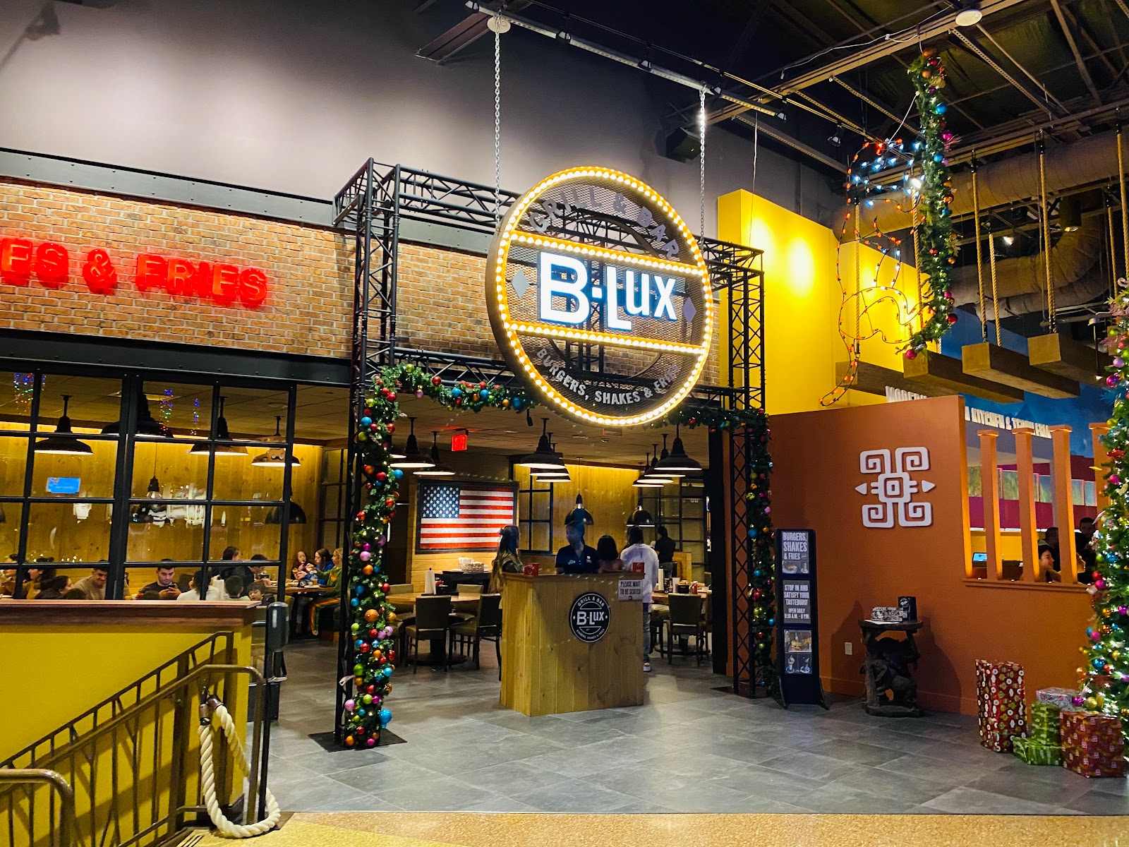 B-Lux Grill & Bar - Simplify Renting - Denver Metro's Premier Airbnb ...